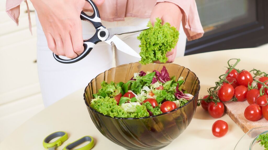 The 15 Kitchen Tools That Everyone Needs to Have in Their Kitchen