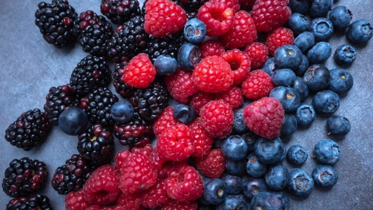 25 Foods the World's Healthiest People Eat Regularly
