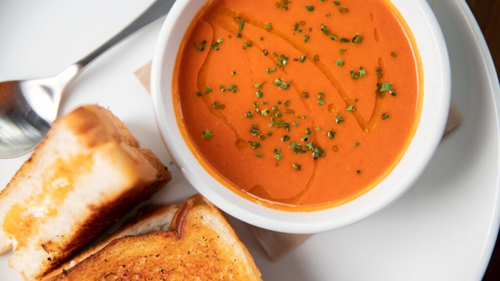 20 Beloved Comfort Foods That Stand the Test of Time (and Wallets)