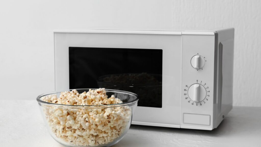 13 Pantry and Fridge Snacks That Last a Long Time and Don't Break the ...