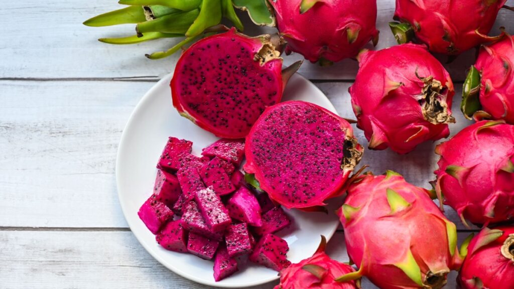 Bedtime Snacks: 15 Fruits for Better Sleep and Reduced Hunger