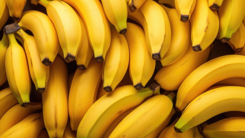 15 Fruits You Should Definitely Try to Eat Frozen (Not Fresh)