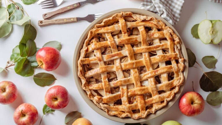 20 Traditional American Foods That Tourists Absolutely Love