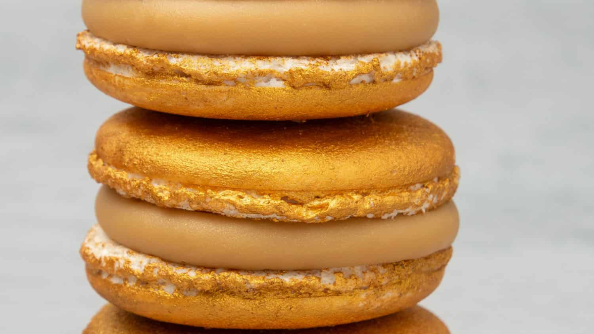 13 Beautiful Macaron Recipes That Make a Perfect Gift for Your Valentine
