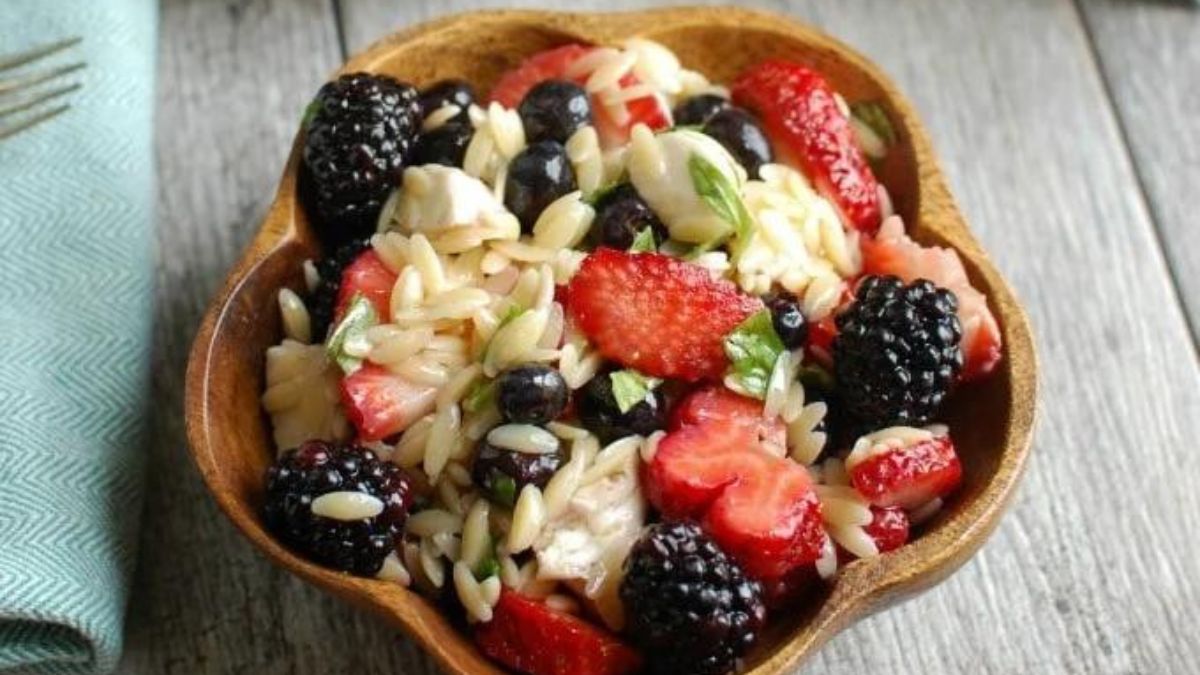 15 Irresistibly Delicious Fruit Salad Recipes to Try This Week