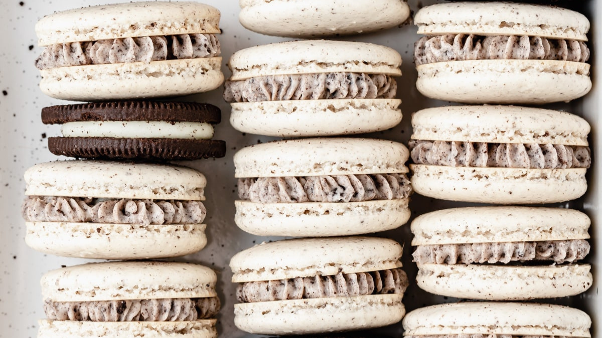 13 Beautiful Macaron Recipes That Make a Perfect Gift for Your Valentine