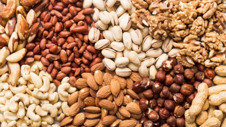 12 Foods You Can Eat a Lot of Without Gaining Weight