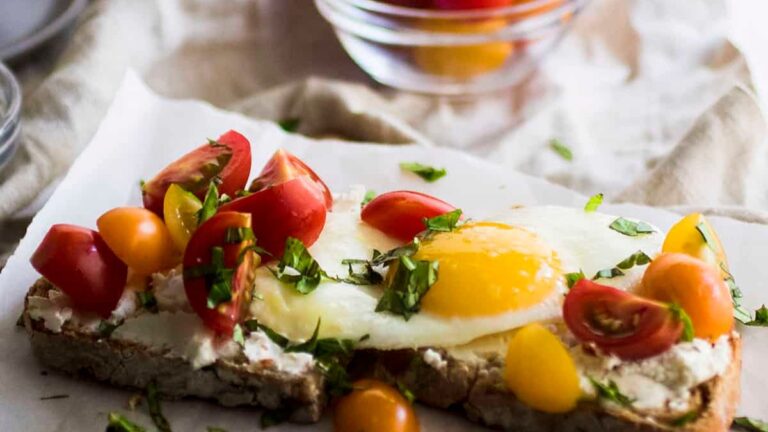 16 Quick and Tasty Breakfast Ideas to Put Some Summer in Your Morning