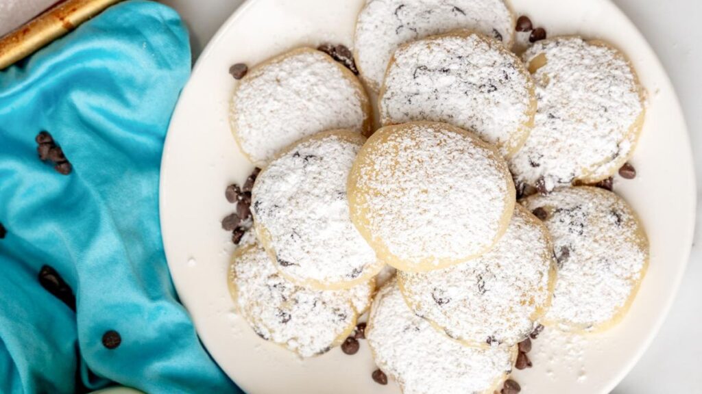 20 Yummy Cookie Recipes That Everyone Should Bake at Least Once