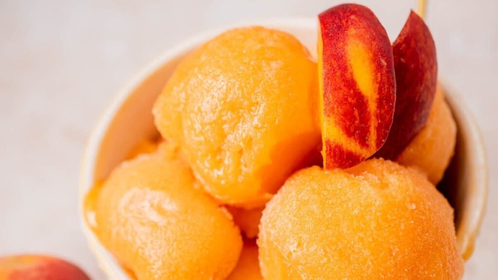 17 Delicious Peach Dessert Recipes for the Start of Summer
