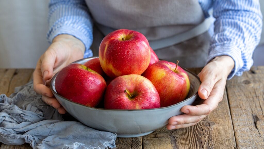 15 Weird Cooking Hacks That Actually Work