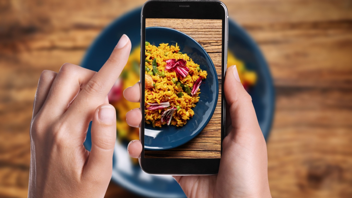 7 Things to Know Before Sharing Your Food on Social Media