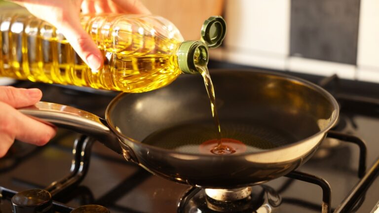 15 Common Cooking Oils, Ranked From Worst to Best