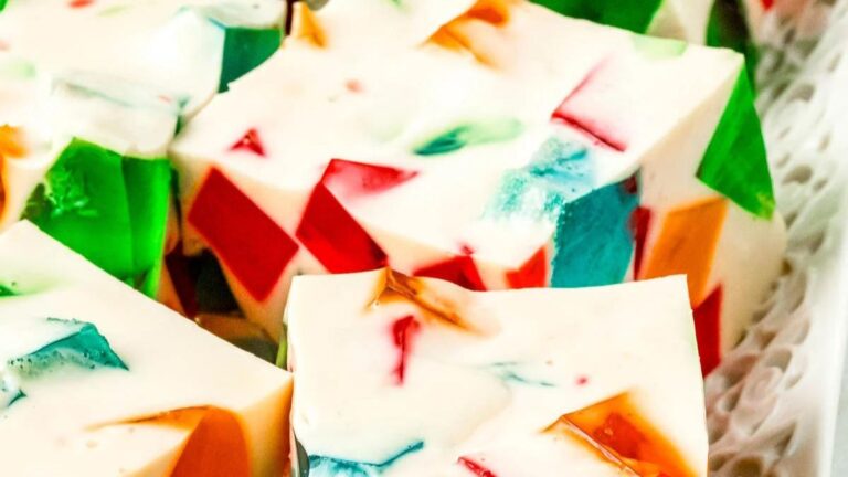 20 Retro Recipes From the 1950s You Need to Try