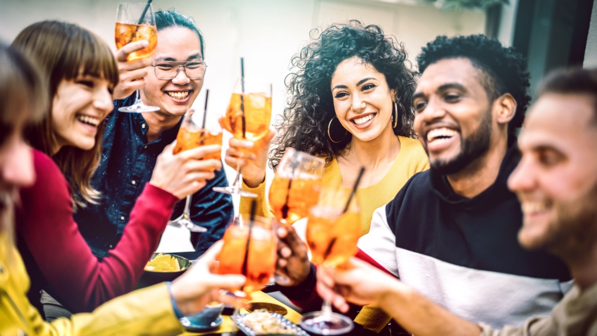 Avoid a Potluck Disaster With These 6 First-Time Hosting Tips