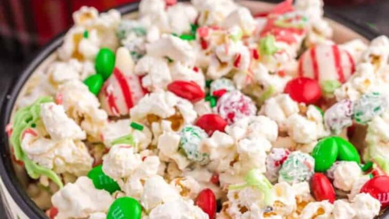 20 Christmas Snack Ideas That Will Be Star of the Show