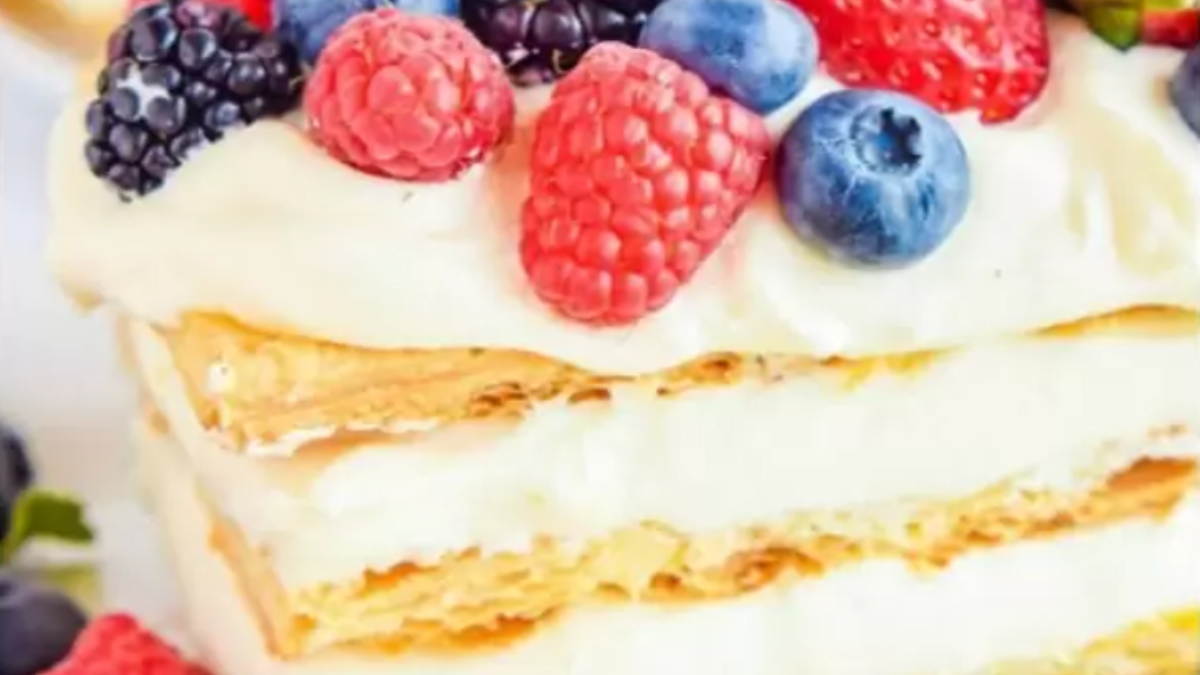 23 Irresistibly Delicious Puff Pastry Desserts That Are Incredibly Good