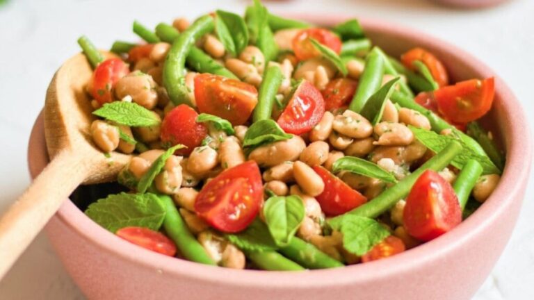 17 Vegetarian Bean Recipes We Can't Stop Eating