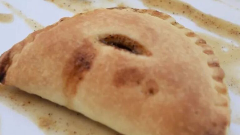 These 24 Hand Pie Recipes Are the Perfect Grab-And-Go Goodness!