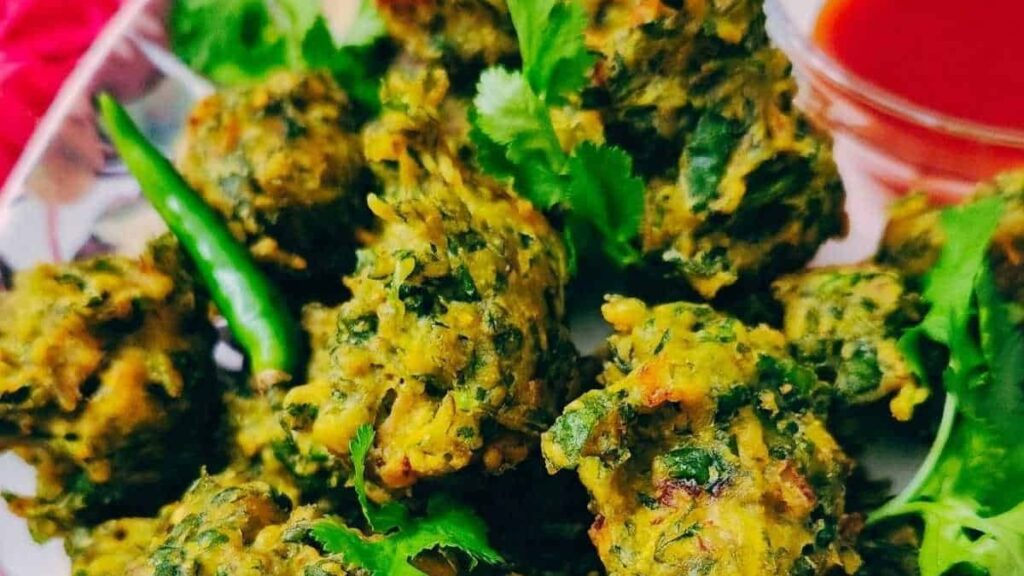 15 Indian Snacks So Good, You'll Forget About Dinner