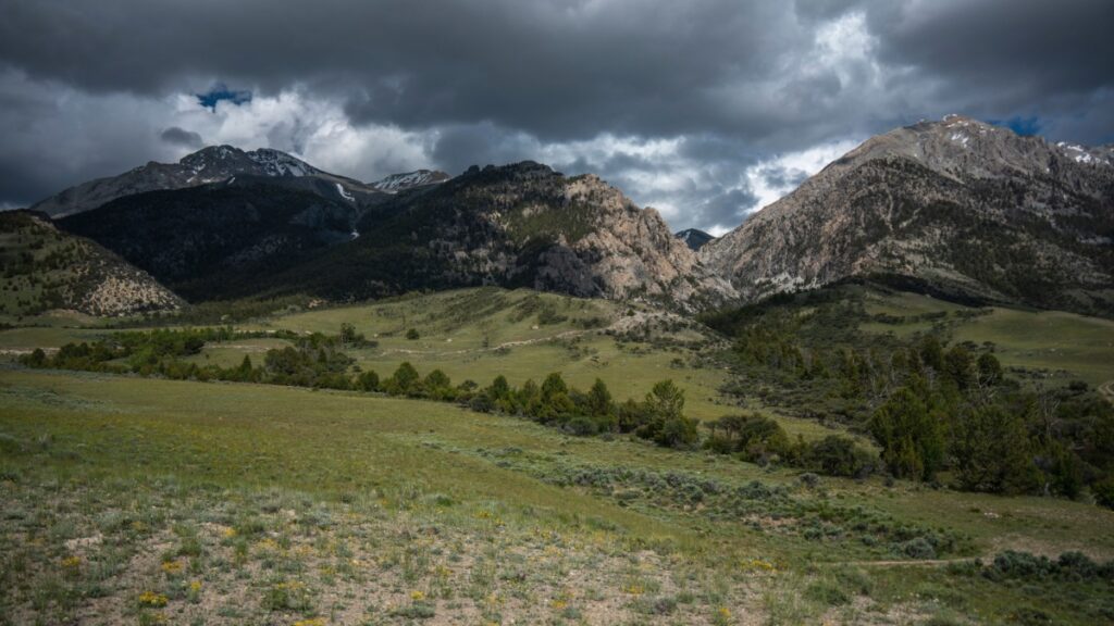 15 Amazing Mountain Views in the U.S. That Are Worth the Hike