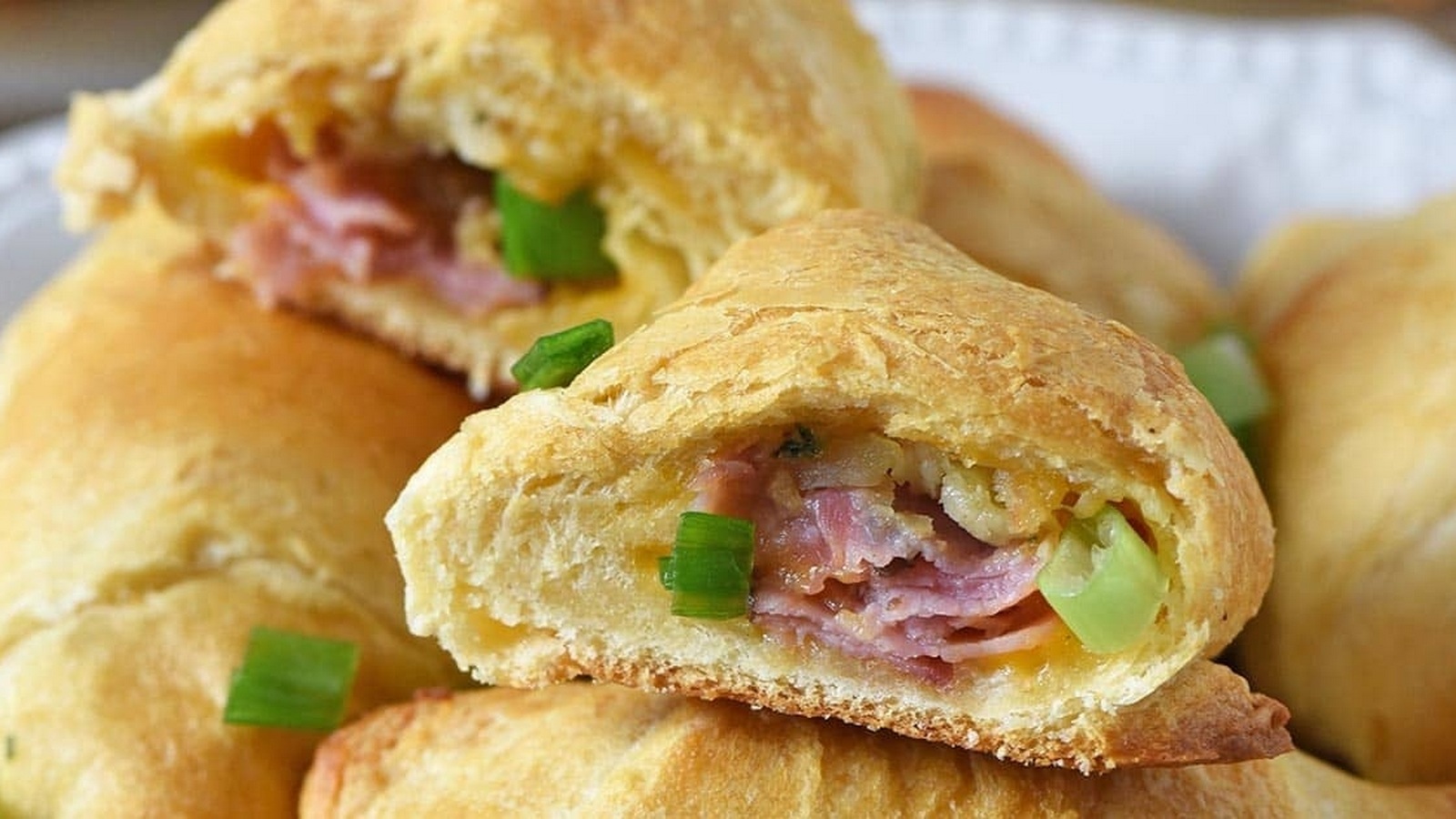 12 Sandwich and Wrap Ideas to Try For a Satisfying Lunch