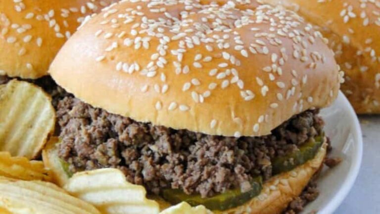 21 Easy Crockpot Meals That Make Hot, Lazy Weeknights Way Less Stressful